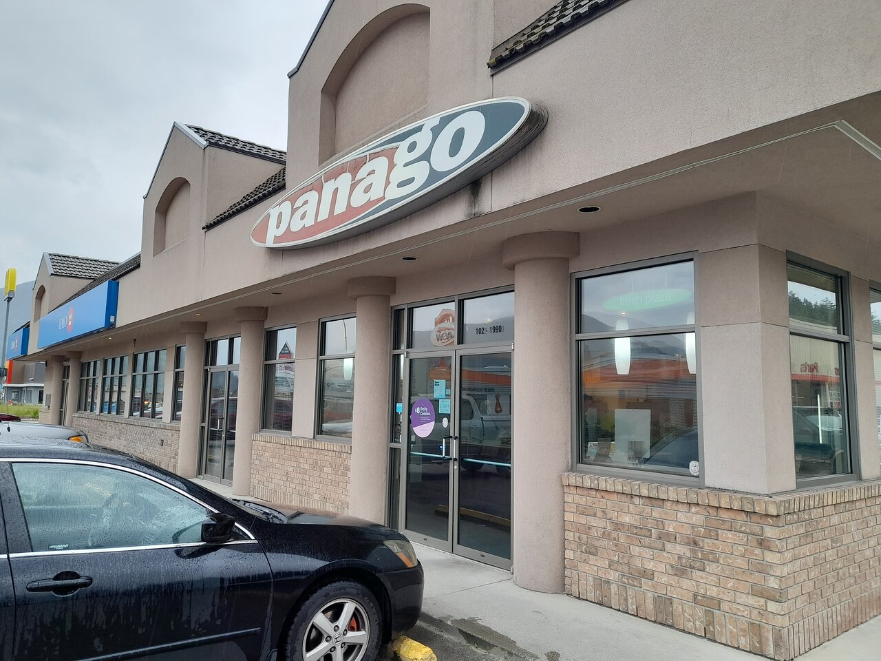 Top 10 Canadian Owned Fast Food Chains - Snappy